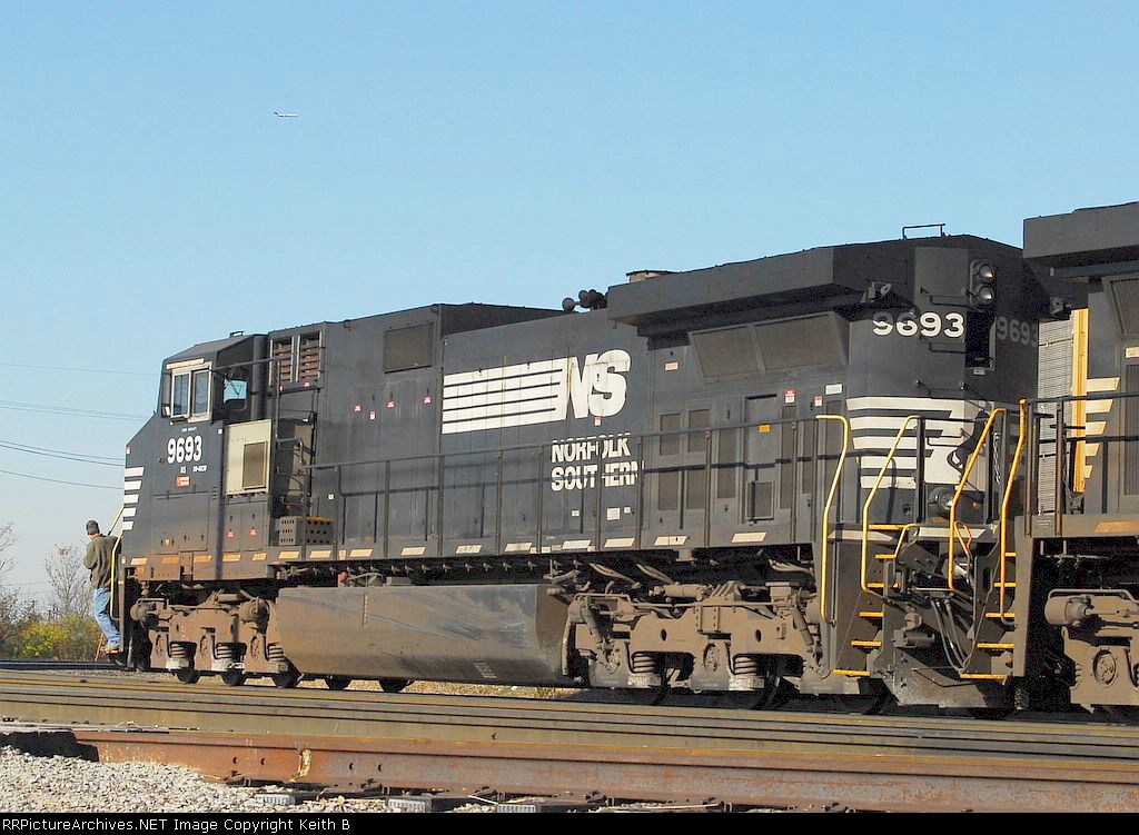 NS 9693